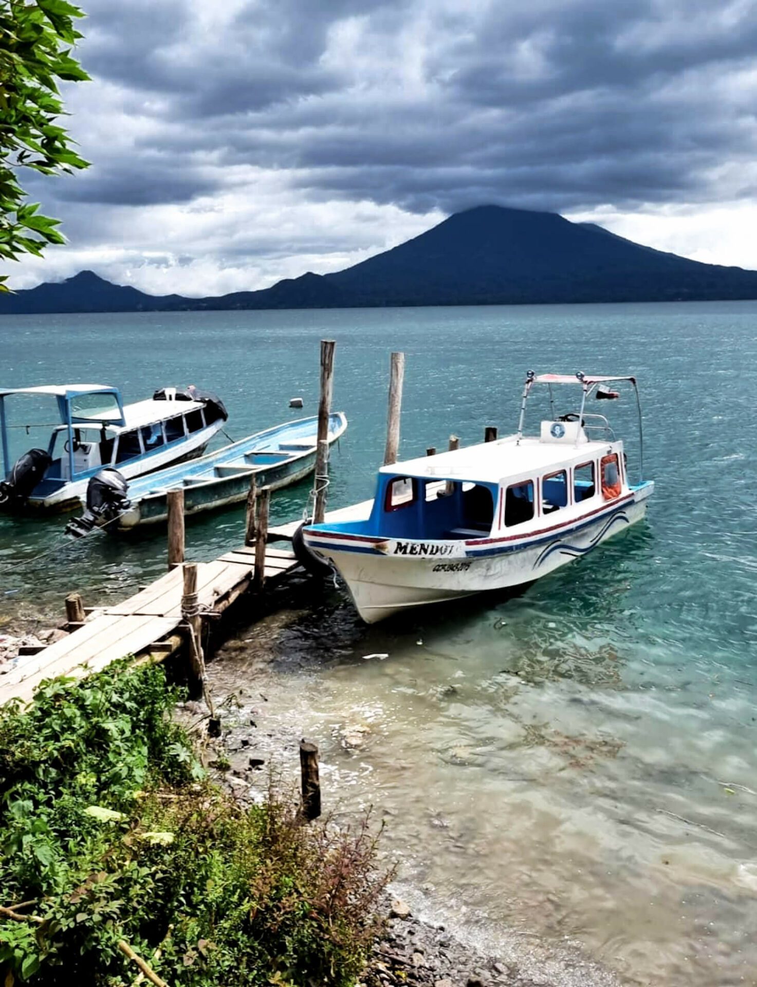 Visiter le lac Atitlán au Guatemala entre villages et volcans
